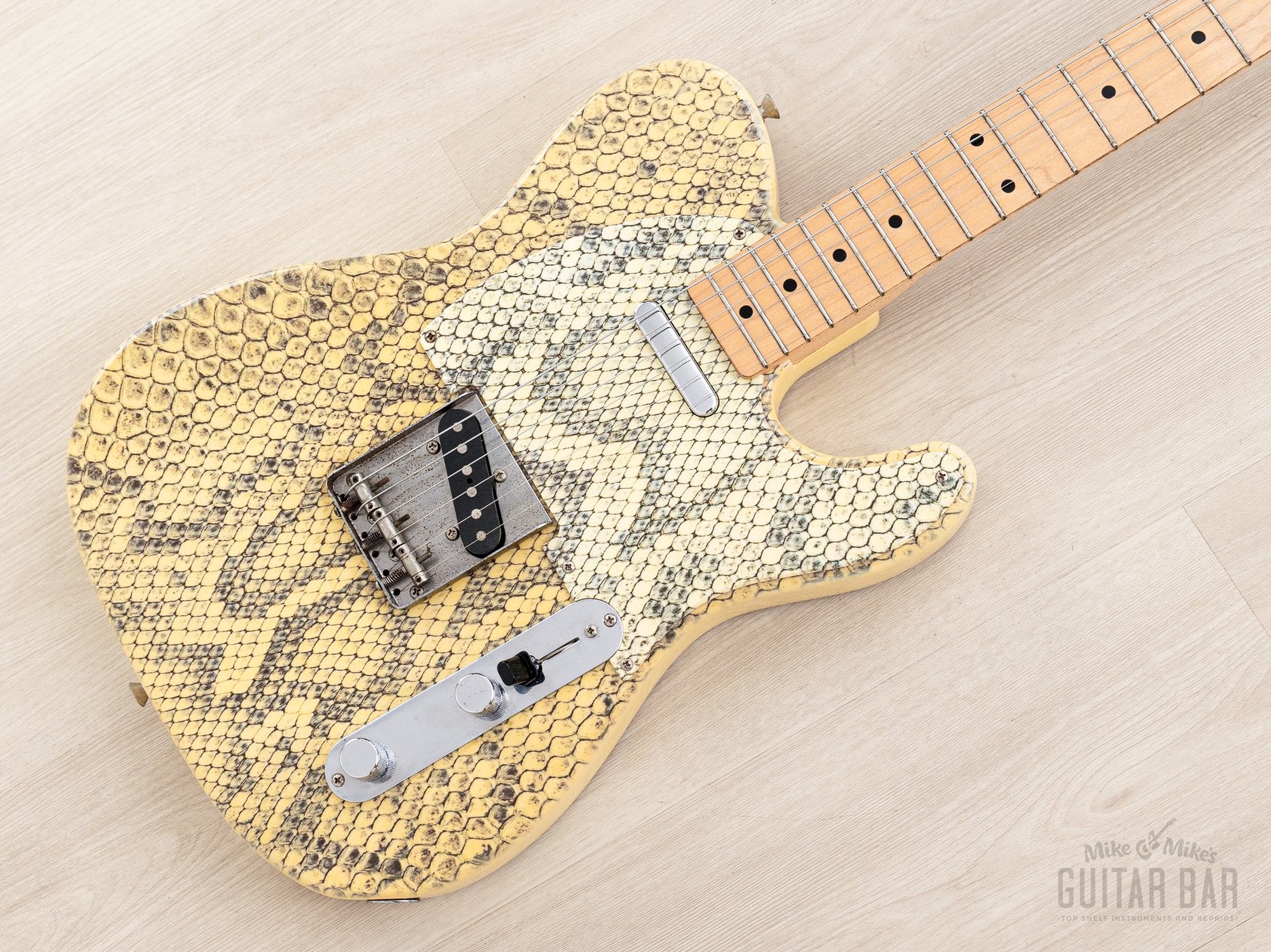 2002 Fender Limited Edition '72 Telecaster TL72-65 V3 Snake Print, Jap